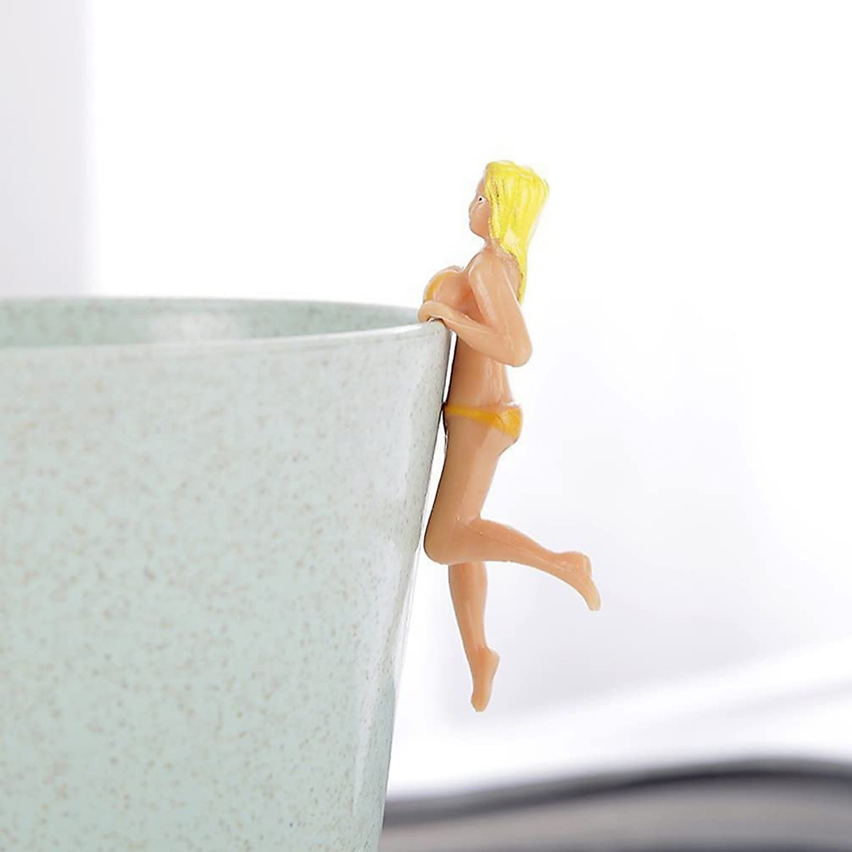 Kisangel 8pcs Miniature Wine Glass Markers Drinking Cup Markers Figures People Edges Doll for Wine Glass Drink Marker