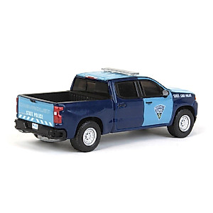 Greenlight Collectibles 1/64 2021 Chevrolet Silverado, Massachusetts State Police, Hot Pursuit Series 42 43000-E
