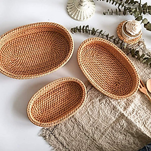 amololo 3 Pack Oval Woven Basket Trays, 11 Inch Rattan Storage Tray with 2 Inch Raised Sides, Catch All Dish, Decorative Wicker Serving Baskets Organizer Tray for Bread, Fruit, Food, Brown S, M, L