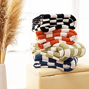 Quinnsus Checkerboard Grid Throw Blanket Super Soft Lightweight Warm Fluffy Sofa Chenille blanket for Bed Couch 60x80 Inches(Sage green)