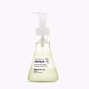 NATURELAB. TOKYO Perfect Repair Leave-In Treatment: Leave-In Foam Hair Treatment to Repair Dry, Damaged, Color Treated Hair I 4.9 FL OZ / 145 ml