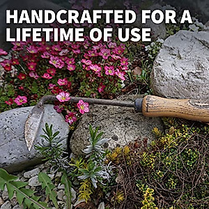 DeWit Right Hand Cape Cod Weeder with Short Handle