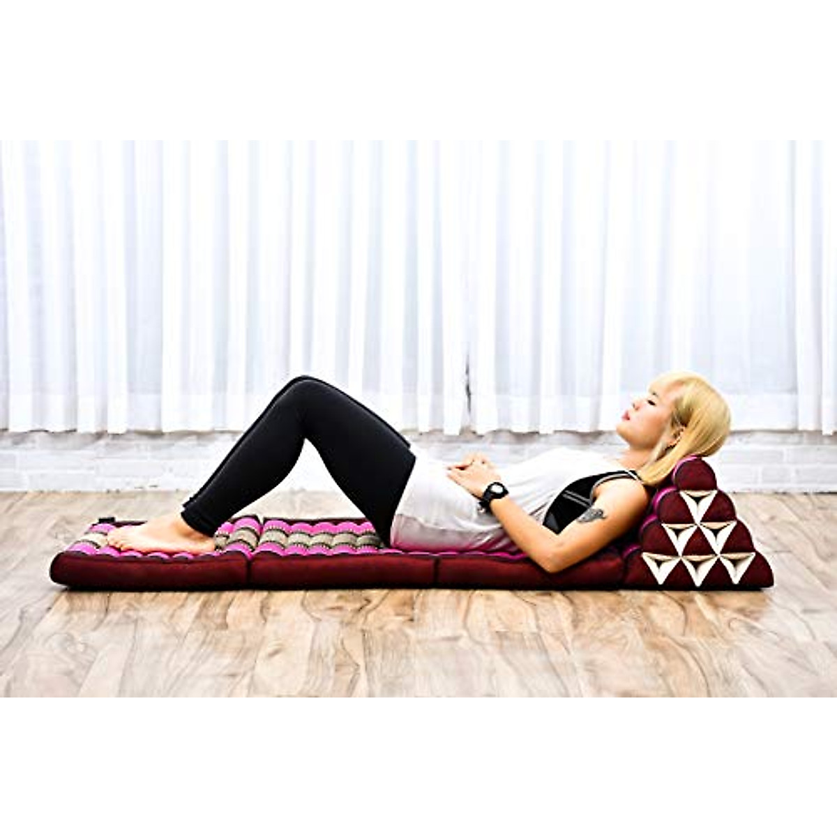 Leewadee 3-Fold Mat with Triangle Cushion – Comfortable TV Pillow, Foldable Mattress with Cushion Made of Eco-Friendly Kapok, 67 x 21 inches, Auburn Pink
