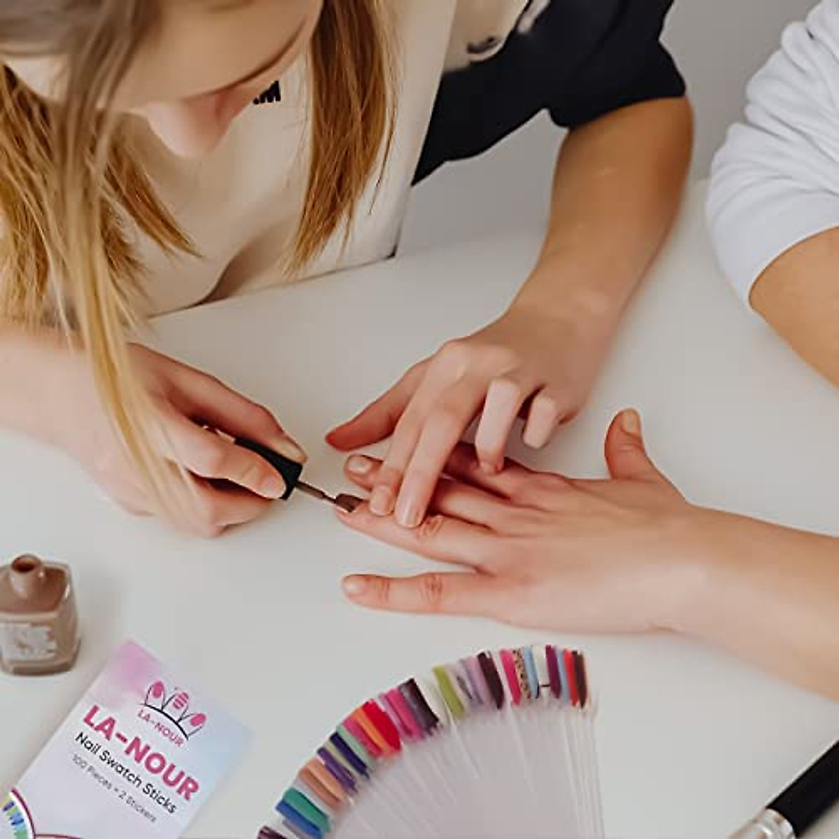 LA NOUR 150 Pcs - Nail Swatch Sticks with Ring & Stickers, – Practice Nail Tips, for Nail Polish, Gel, Dip Powder & Nail Art Practice – Clear, Large & Fan-Shaped – Best for Home & Salon (150 count)