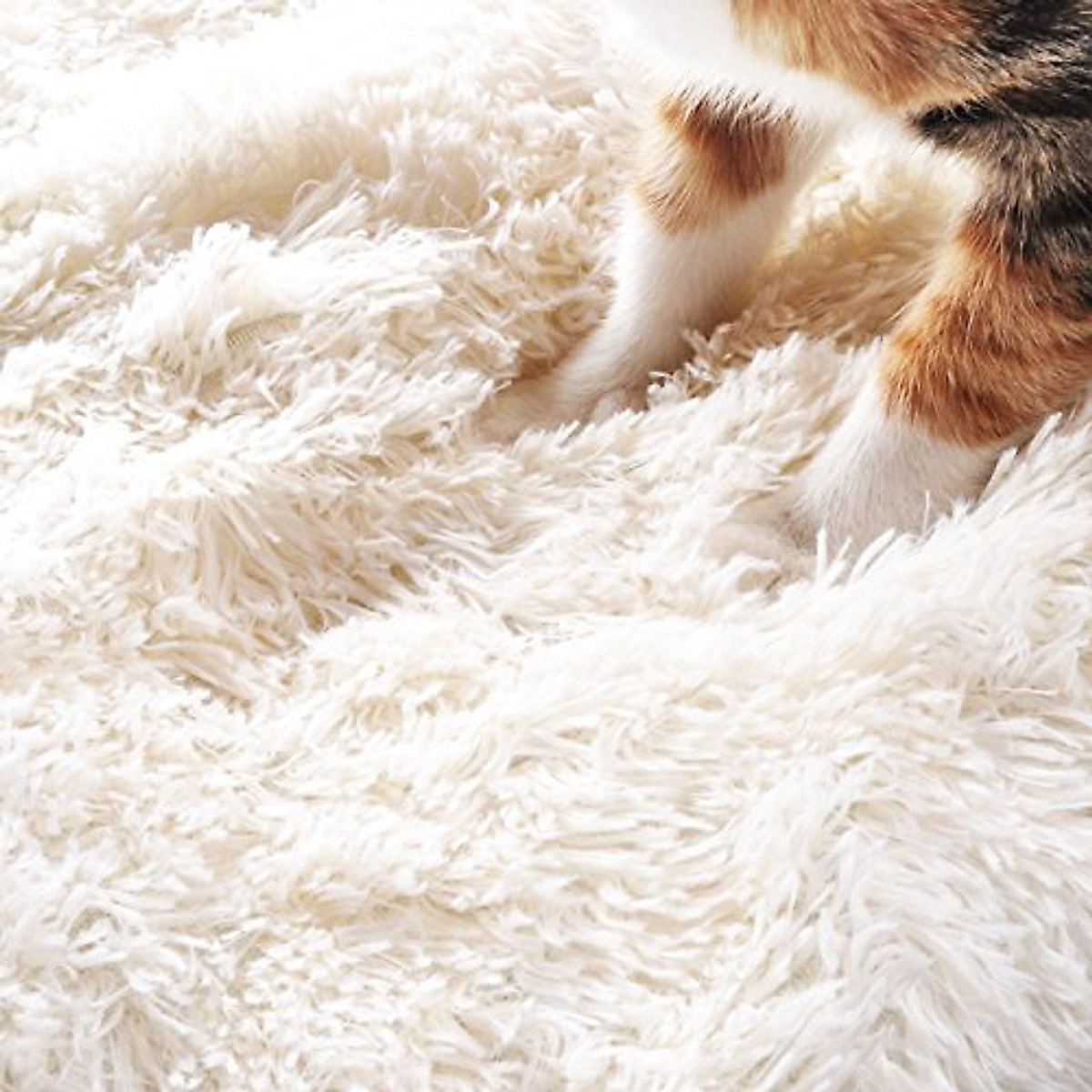4CLAWS Furry Pet Bed/Mat (Convertible) - White