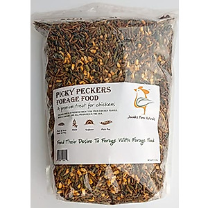 Chicken Feed Treat 10 lbs | USA Produced Grubs (Black Fly Larvae) & Organic Whole Grains