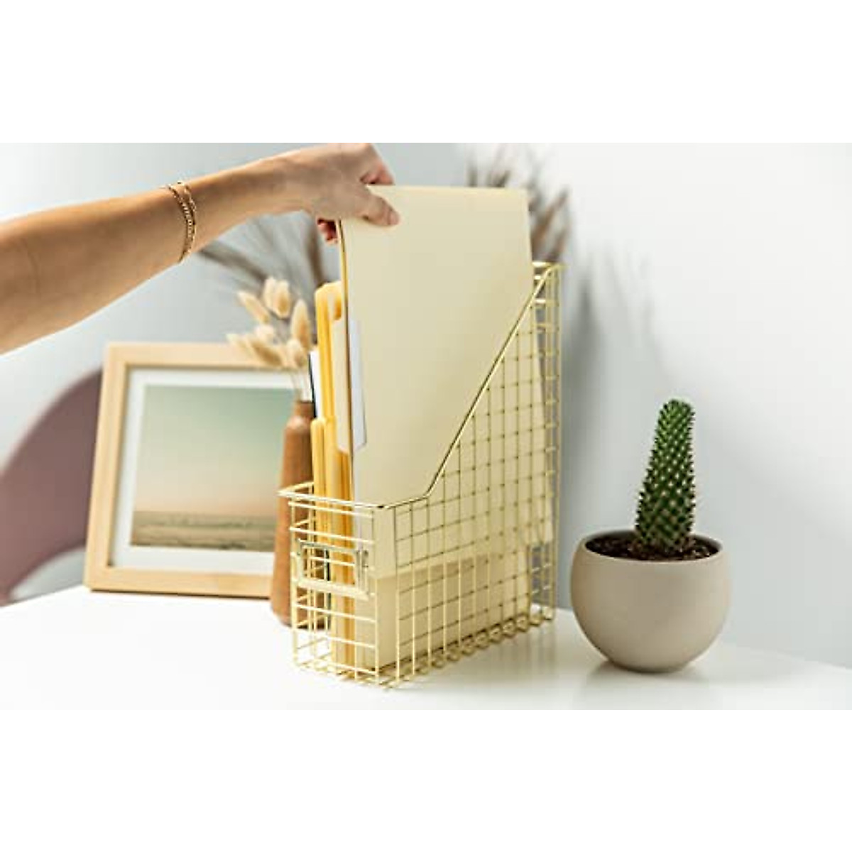 SUNSERE Classic Manila Folders – 100 Pack, Thick Letter Size Manila File Folders, 1/3-Cut Tabs, 11.75 x 9.50 Inches, Folders for Documents & Files