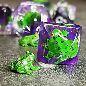 Sage's Portal Animal Familiars Resin DND Dice Set Polyhedral Dice Set for Dungeons and Dragons RPG Pathfinder Tabletop TTRPG (Green Frog)