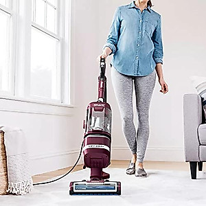 Shark Navigator QU400Q Lift-Away ADV Upright Vacuum with PowerFins and Self-Cleaning Brushroll (Renewed) (Gray)