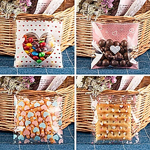 Whaline 400 Pieces Valentine Cellophane Bags Cookie Treat Bags, Heart Self-Adhesive Clear Plastic Candy Bags Party Favor Gifts Goodies Bags, 4 Styles