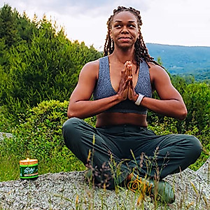 Murphy’s Naturals Mosquito Repellent Candle | DEET Free | Made with Plant Based Essential Oils and a Soy/Beeswax Blend | 30 Hour Burn Time | 9oz