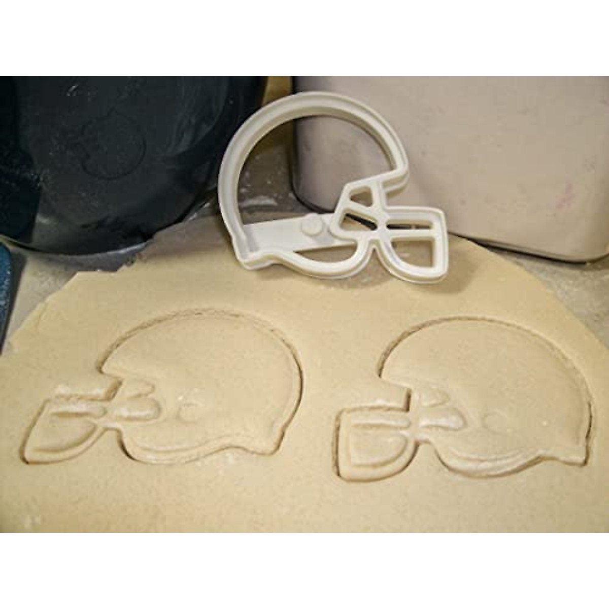 FOOTBALL AND HELMET TEAM SPORT ATHLETICS GAME DAY SET OF 2 COOKIE CUTTERS MADE IN USA PR1540
