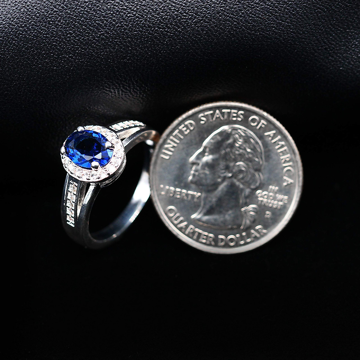 Uloveido Royal Luxury Oval Shaped Simulated Sapphire Engagement Ring Rhodium Plated Brass Navy Blue Solitaire Ring for Women (Size 6) PJ138-BLUE