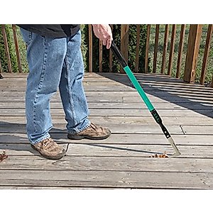 Sporty's Crevice Cleaning Tool. Telescoping Handle, Stainless Steel Blade, Removes Dirt & Debris from Cracks and Crevices