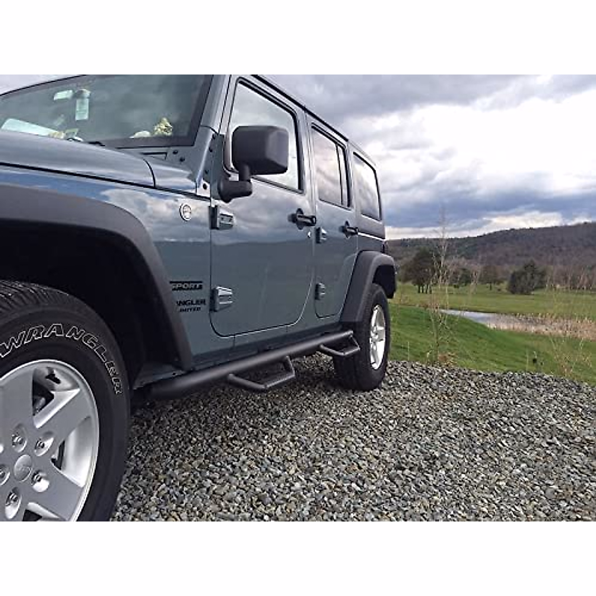 n-FAB | T0580CC | Nerf Step, Wheel 2 Wheel , Gloss Black, 05-15 Toyota Tacoma Double Cab 5' Short Bed