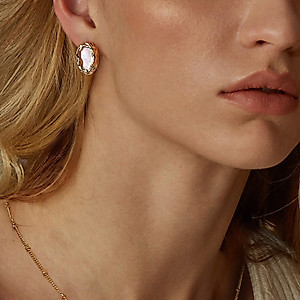 RIKECEWIS Women's Fashion Mother Shell Earrings, 14k Gold Plated Vintage White Mother Pearl Shellfish Earrings,Gold Earrings Mother Shell Earrings stud Earrings, Earrings for Women,Gift for Women