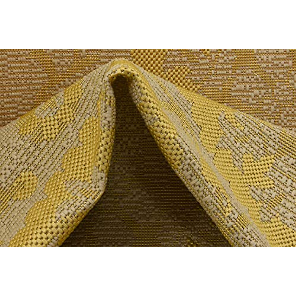 Unique Loom Outdoor Botanical Collection Area Rug - Medallion (4' 1" x 6' 1" Rectangle, Yellow/ Beige)