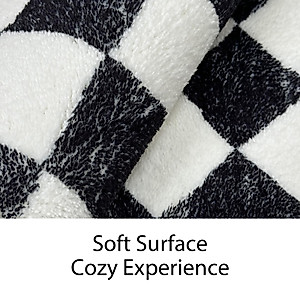 Lacomfy Checkered Rug 5.2Ft Round Modern Rug Circle Buffalo Plaid Check Bedroom Carpet Nonslip Farmhouse Floor Mat Washable Checkerboard Area Rug for Living Room Home Decor, Black