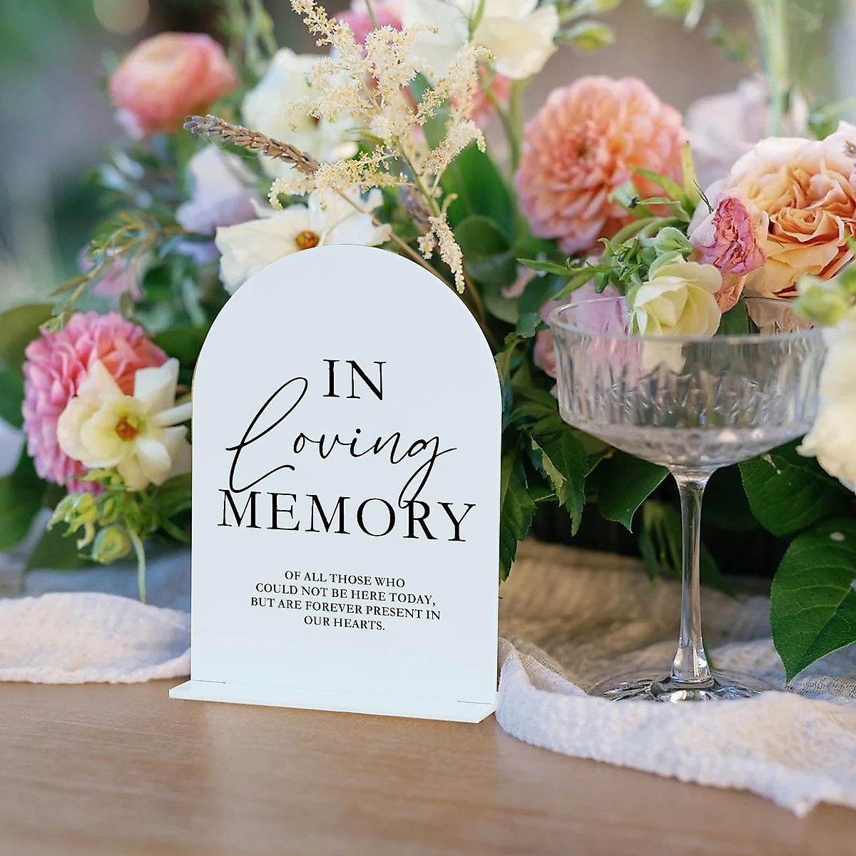Acrylic In Loving Memory Sign with Stand- 5"x7" White Arch Acrylic Wedding Memory Sign and Base,1/8" Thick | Modern Calligraphy Black Lettering Acrylic Table Sign for Wedding & Party