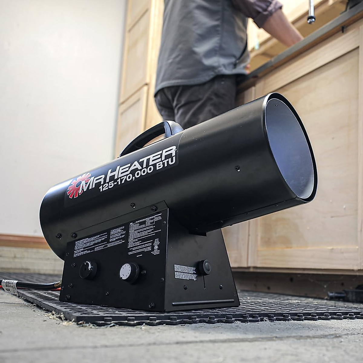 Mr. Heater 125,000 BTU Forced Air Propane Heater F271390