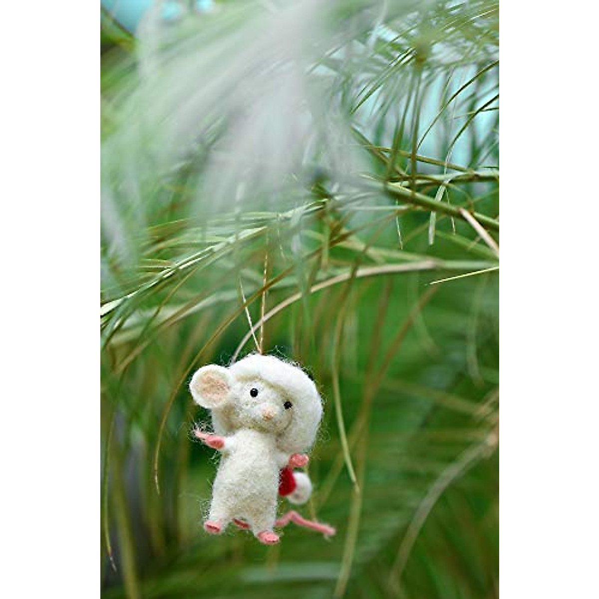 De Kulture Handmade Premium Wool Felt Elf Christmas Mouse Eco Friendly Needle Felted Christmas Xmas Tree Decoration Stuffed Ornament for Home Office Holiday Décor, 2.5X4.5X4.5 (LWH) Inches