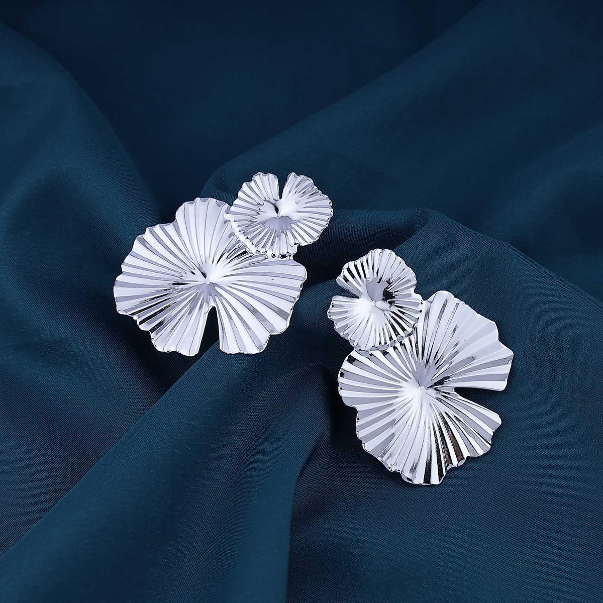 Sttiafay Vintage Exaggerated Lotus Leaf Earrings Round Leaf Drop Earrings Silver Large Metal Flower Earrings Metal Statement Flower Earrings Jewelry for Women and Girls