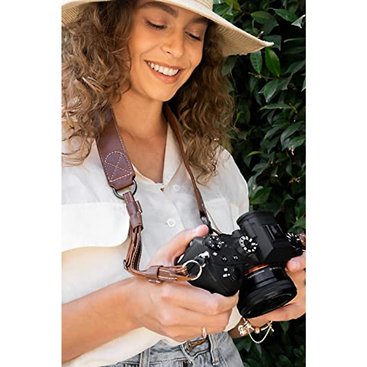 MegaGear MG1515 Sierra Series Genuine Leather Camera Shoulder or Neck Strap - Brown Compact
