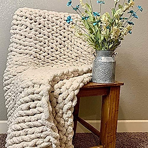 PRELGOSP Chunky Knit Blanket, Handmade Giant Knitted Blanket, Soft Thick Warm Knit Blanket Throw for Bed Chair Couch Sofa, Yoga Mat Rug Home Decor Gift, Machine Washable,Beige,40x60cm