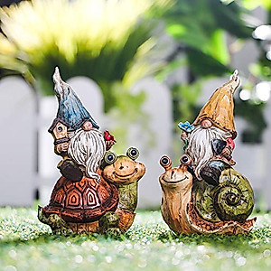 TERESA'S COLLECTIONS Garden Gnomes Statues Decorations for Yard Decor, Set of 2 Cute Gnomes Sitting on Snail & Turtle Garden Gift for Outdoor Yard Patio Lawn Ornaments Housewarming 7.5 Inch