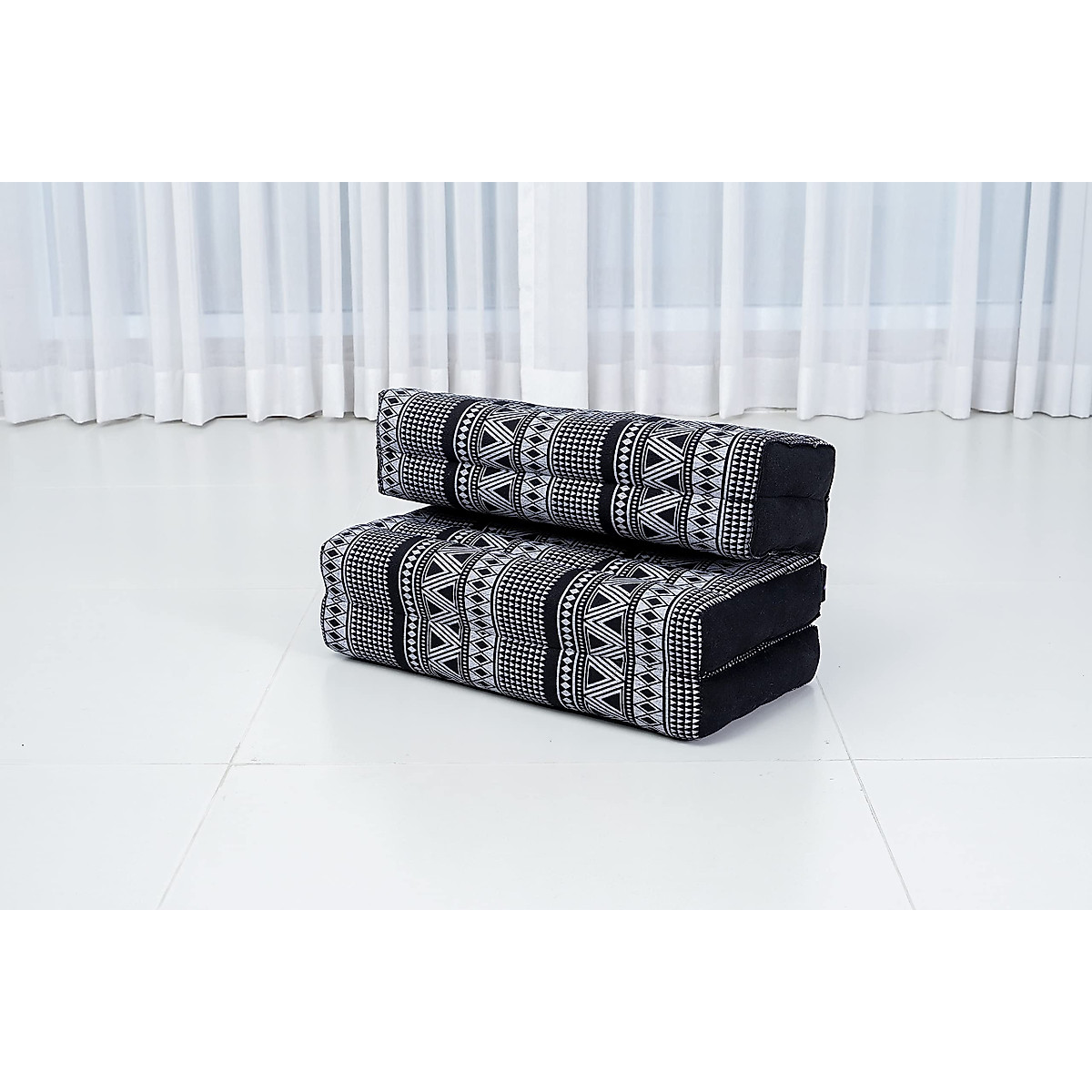 Leewadee Foldable Floor Mattress – 2 in 1 Floor Meditation Mat for Yoga and Relaxation, Seating Futon with Kapok, 20 x 28 inches, Black White