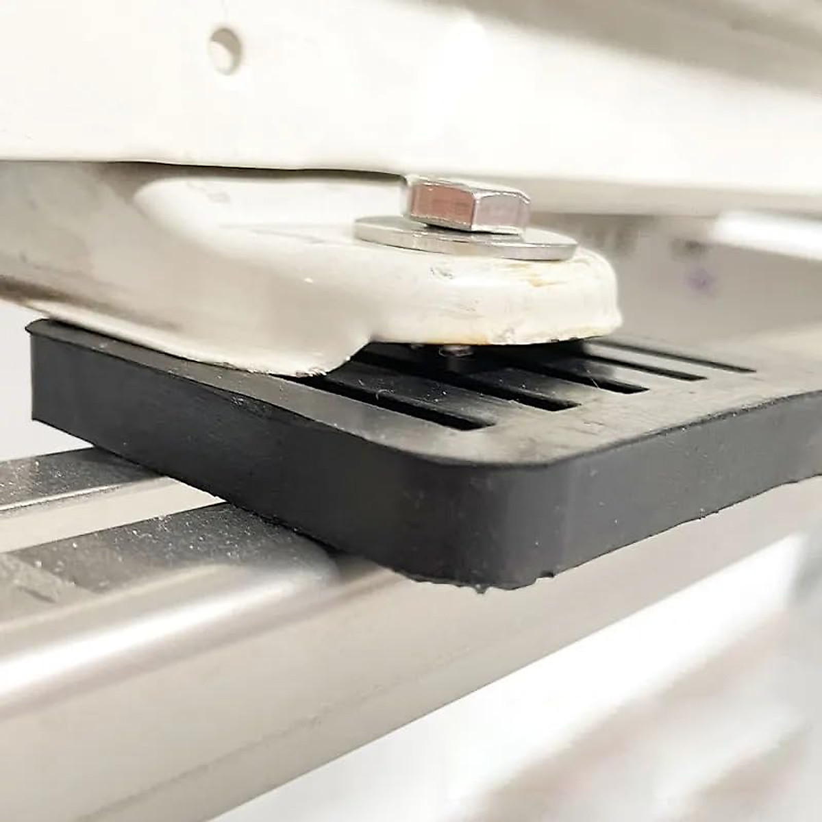 RecDec 4 Pack Mini Split Anti-Vibration Pads Wall Mounting Bracket Isolator Rubber Pad Damper Shock Absorbing Feet for Ductless Air Conditioner Heat Pump System Outdoor Condenser Unit A/C HVAC