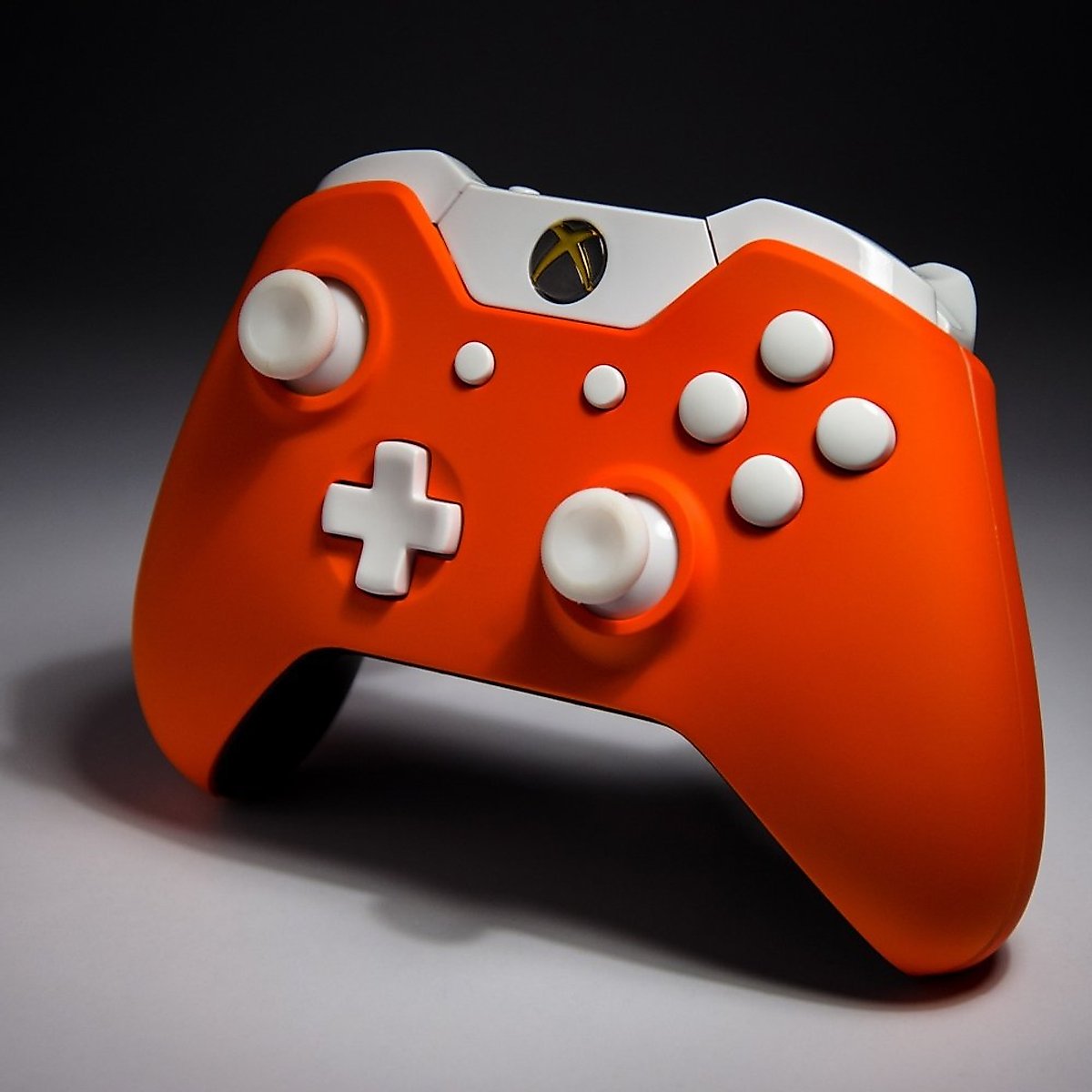 eXtremeRate Custom Design Unique Top Shell Case Front Housing Replacement Faceplate Kits for Xbox One Remote Controller Cover (Soft Touch Orange)