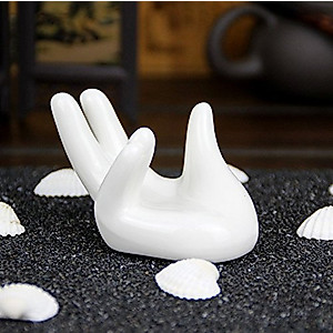 Eshylala 3 Pack Air Plants Holders Ceramic Airplant Holder Tillandsia Holder Small Container Pot Hand Shape Office Desk Base Airplant Display Container Pot Plant Decorative Home Decor