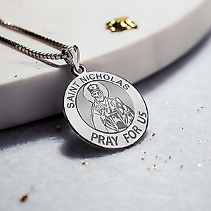 PicturesOnGold.com Saint Nicholas Religious Medal EXCLUSIVE - 14k Yellow Gold - 2/3 x 2/3 Inch Size of Dime - Protection Jewelry Christian Gifts for Men & Women