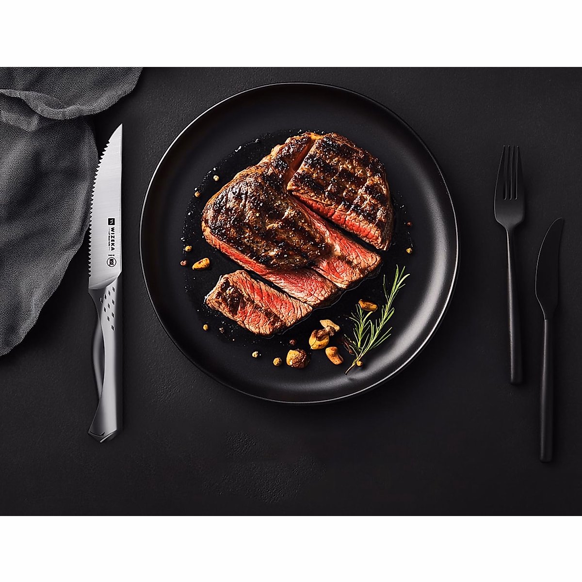 WIZEKA Steak Knives Set of 8, Dishwasher Safe Serrated Steak Knives 4.5 Inches, German Stainless Steel Kitchen Knives of Steak, Jaguar Series