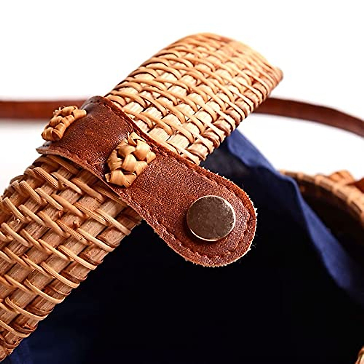Daisy Lucky W Hand-woven round rattan bag PU leather shoulder strap Beach grass woven messenger women's bag Ladies Bohemian handbag Pure natural hand-made rattan woven wallet (Leather buckle)