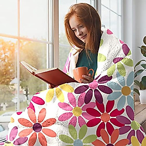 Plush Blanket Throw Blanket Warm Cozy Soft Microfiber Blankets, Colorful Floral Daisy Modern