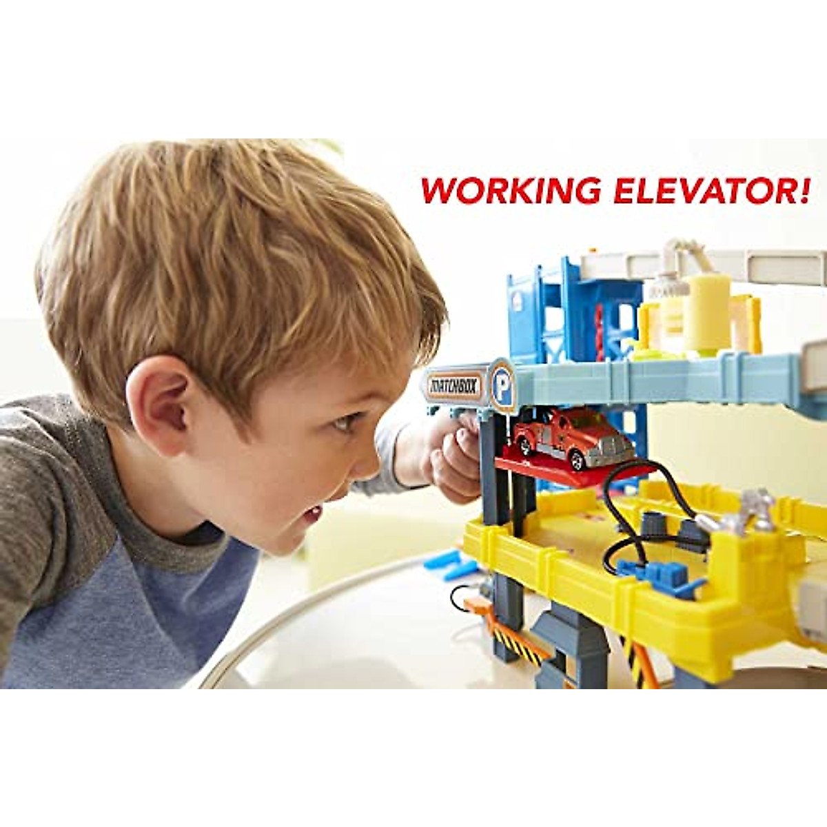 Matchbox Cars Playset, 4-Level Toy Garage & Tow Truck in 1:64 Scale, Kid-Powered Elevator, Car Repair Station & Spiral Ramp