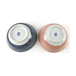 JapanBargain 4694, Large Japanese Porcelain Soup Bowls and Spoons Gift Set, Lucky Cat Pattern Ramen Bowls, Blue and Pink Color, Set of 2, Made in Japan, 36 Ounce