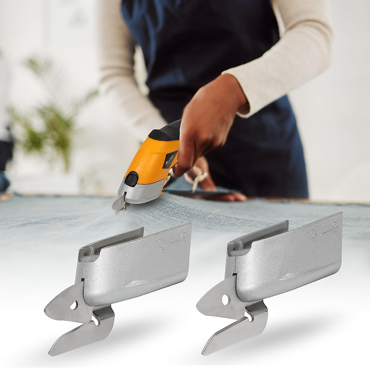 VLOXO Electric Scissors Replacement Blade, Cardboard Cutter Blade Multipurpose Home Electric Fabric Scissors Blade for Cutting Replacement for VLOXO CS4001 "O" and "D" Type Cutter 2 Pack Only Blades