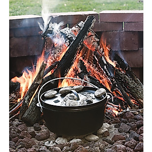 Lodge L10DCO3 Cast Iron Dutch Oven (5-Quart) and L8DOT3 Cast Iron Trivet