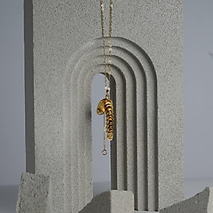 MEYFAR Funny Erectable Pendant,Creative Jewelry for Halloween Party,Creative Male Organ Modeling Necklace,Funny Jewelry for Men Women, Cool Jewelry Gift for Men Boys (Golden)