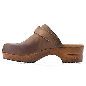 WHITE MOUNTAIN Shoes Being Leather Footbeds Clog, Brown/Leather, 7 M