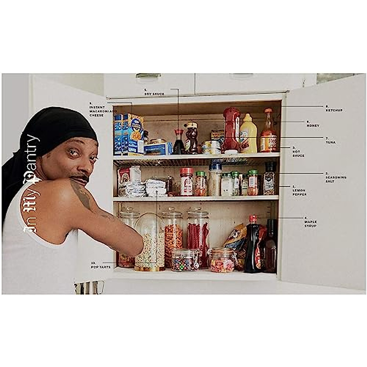 From Crook to Cook: Platinum Recipes from Tha Boss Dogg's Kitchen (Snoop Dogg Cookbook, Celebrity Cookbook with Soul Food Recipes) (Snoop Dog x Chronicle Books)