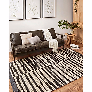 Chris Loves Julia x Loloi Alice Collection ALI-03 Cream / Charcoal 2'-7" x 4' Accent Rug