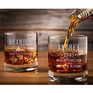 TEEAMORE Personalized Rocks Old Fashioned Initial Whiskey Glass Add Your Name Text Year Cocktail Glasses Gift 10.25oz