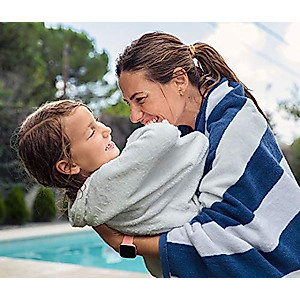 Fitbit Versa Smart Watch, Peach/Rose Gold Aluminium, One Size (S & L Bands Included)