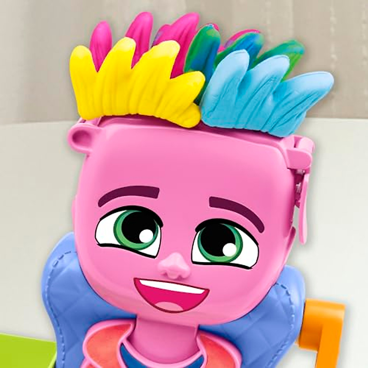 Play-Doh Hair Stylin' Salon Playset with 6 Cans, Pretend Play Toys for Girls and Boys Ages 3 and Up