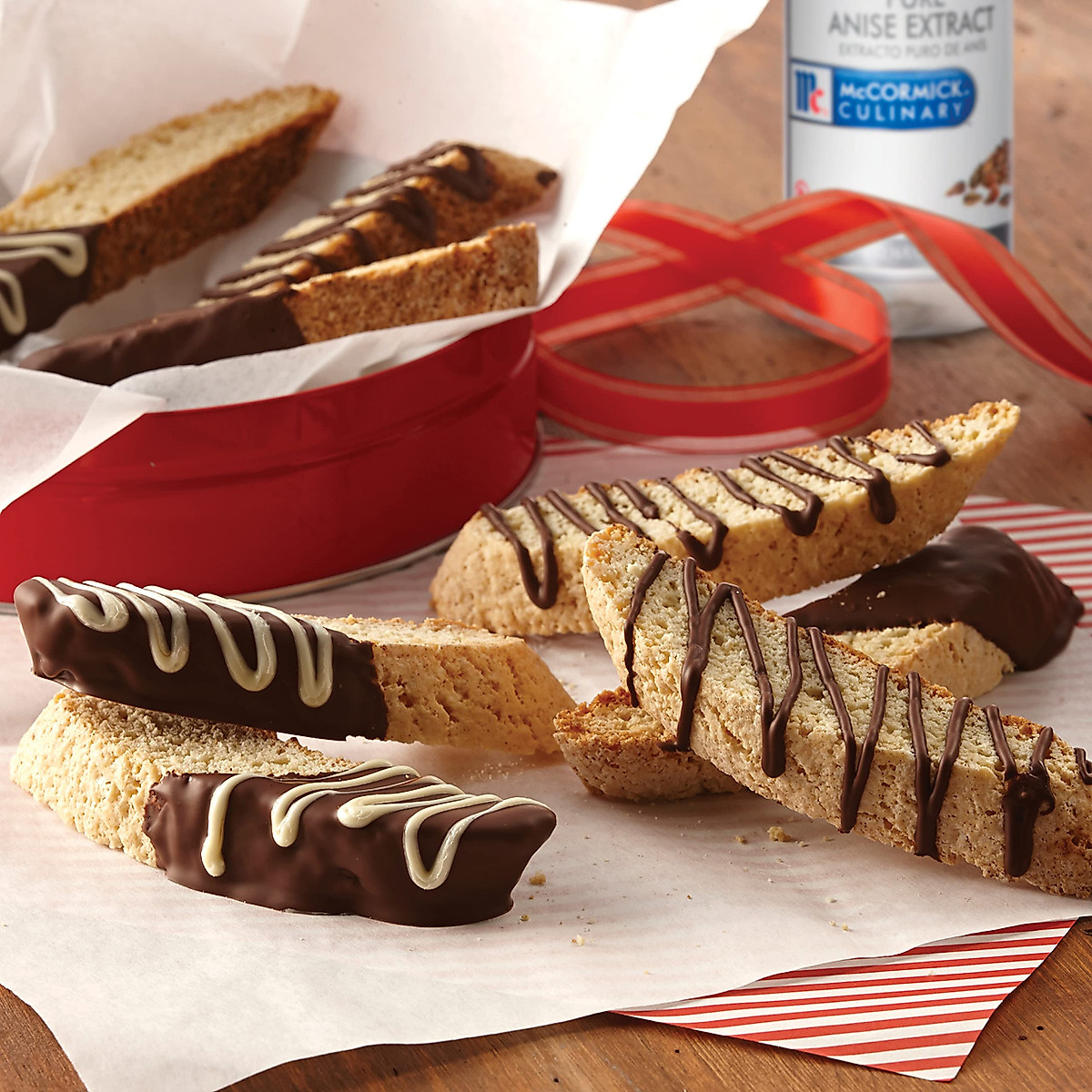 McCormick Culinary Pure Anise Extract, 16 fl oz - One 16 Fluid Ounce Bottle of Anise Extract for Baking, Subtle Licorice Flavor for Cookies, Cakes and More