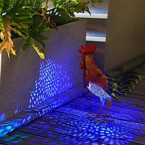 HSHD Metal Rooster Decor Garden Statue Solar Lights Outdoor - Chicken Sculpture Yard Art Kitchen Decor Lawn Ornaments (Rooster)